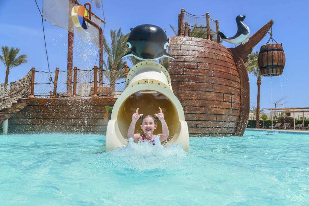 PIRATES BOAT SLIDE - Makadi Water World